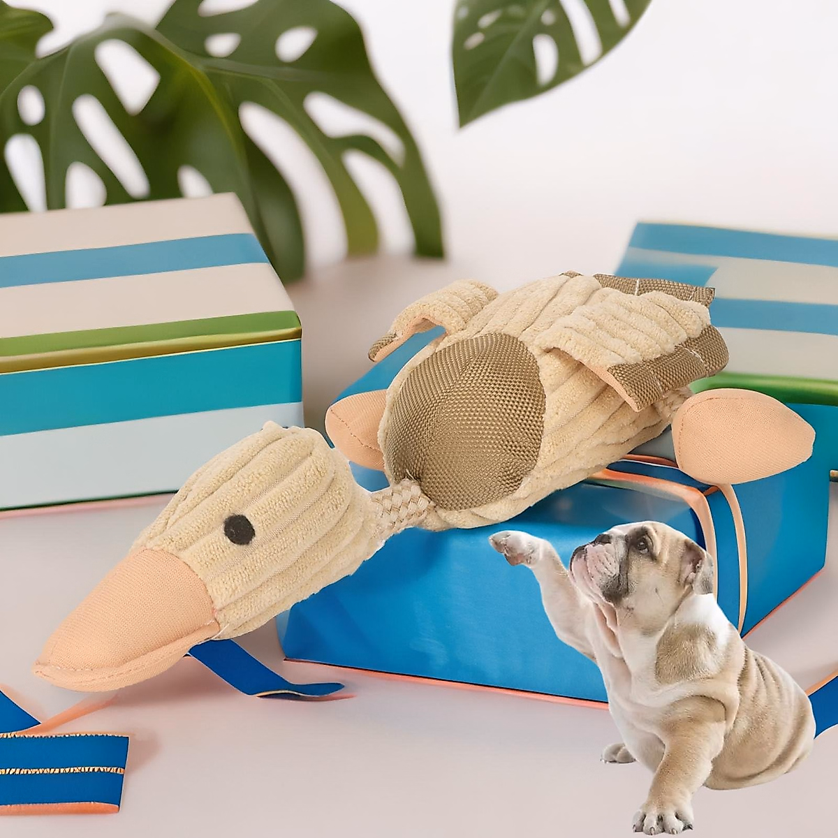 Cyrank Plush Dog Toy, Squeaky Dog Toys Cute Duck Shape Dog Chew Tough Toy Tug of War Dog Toys Stuffed Animal Dog Toys Puppy Teething Toys Durable Interactive Dog Toys for Small Medium Large Dogs