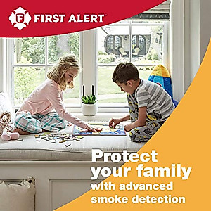 First Alert Slim Photoelectric Smoke Alarm with 10-Year Sealed Battery, PR710, White