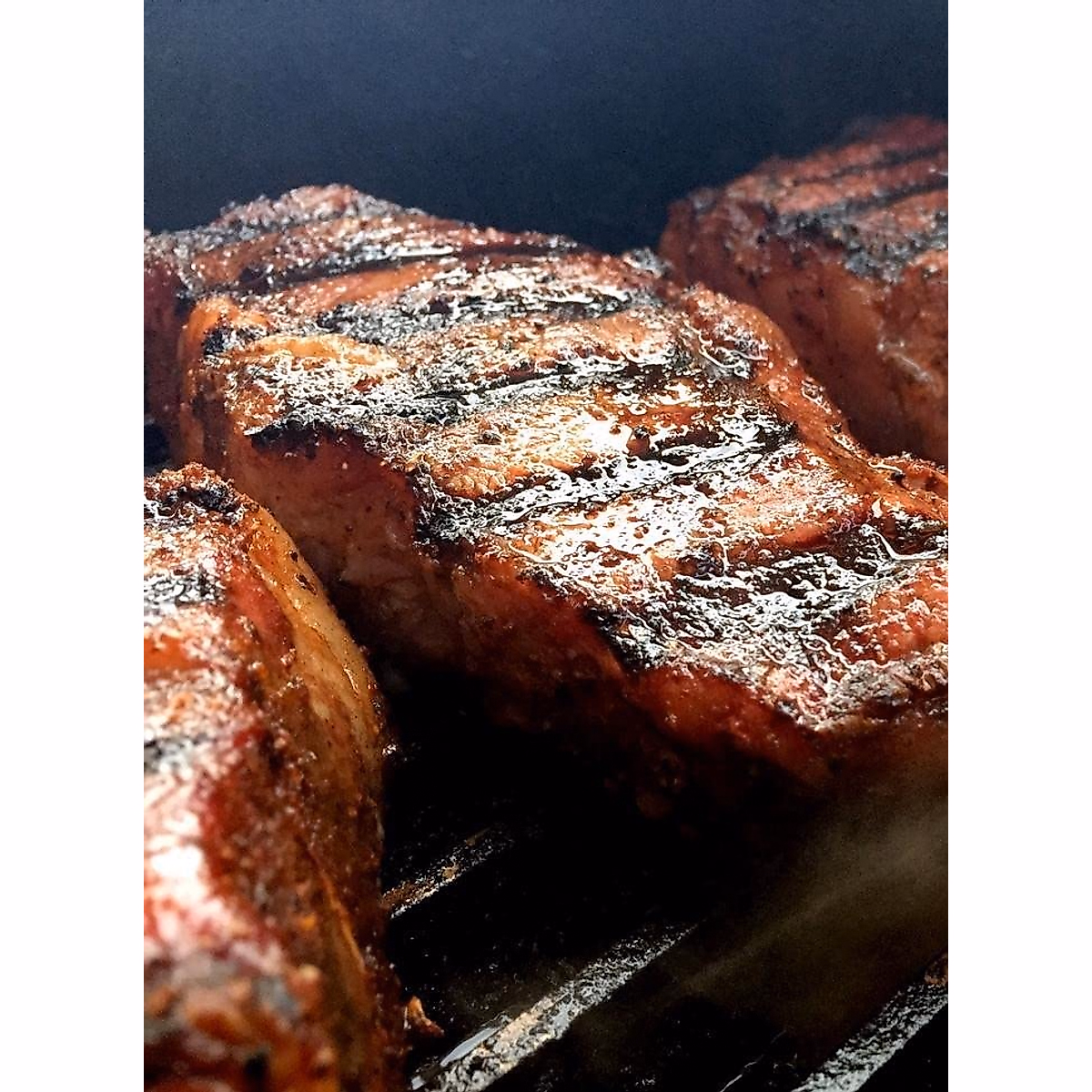 Pit Barrel Cooker Classic Package - 18.5 Inch Drum Smoker | Porcelain Coated Steel BBQ Grill | Includes 8 Hooks, 2 Hanging Rods, Grill Grate and More