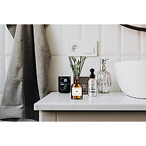 Flower Reed Diffuser Set Eucalyptus & Lavender Scent for Bathroom Accessories Shelf Decor & Air Fresheners, Sticks Defusers with 4.0 fl oz Essential Oils & Leaves, House Bedroom Office Decor & Gifts