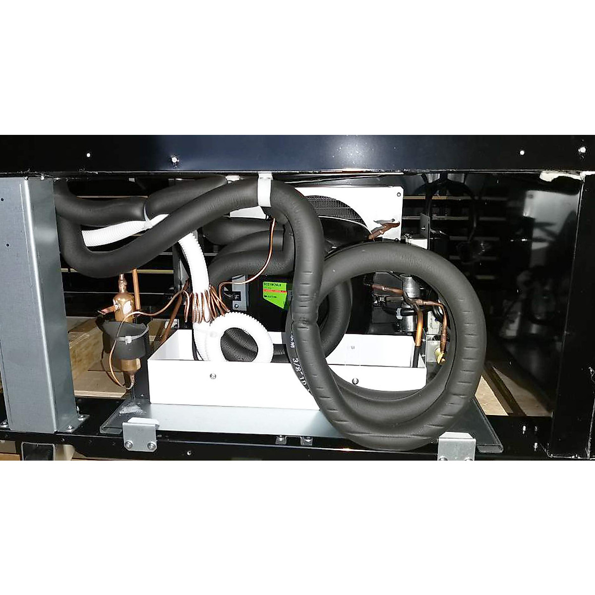 Commercial Grade Merchandiser Freezer | Black Coated Steel Cabinet | 1 Glass Door | Fog Resistant Glass | 23 Cu. Ft. | 4 Adjustable Shelves | 31.2” x 33.25” x 85.625” | R-290 Natural Refrigerant