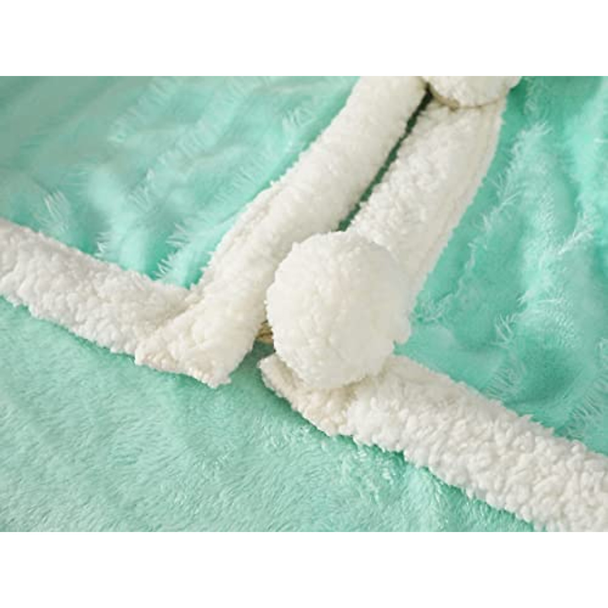 Exclusivo Mezcla Tassel Fleece Throw Blanket for Couch, Sofa, Bed, Soft Wrap Poncho Blanket, Lightweight and Warm (50x70 Inches, Light Green)