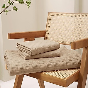 JELLYMONI Khaki Duvet Cover King Size - 3 Pieces Soft and Breathable Microfiber Knitted Jacquard Waffle Weave Striped Comforter Cover with 8 Corner Ties & Zipper Closure