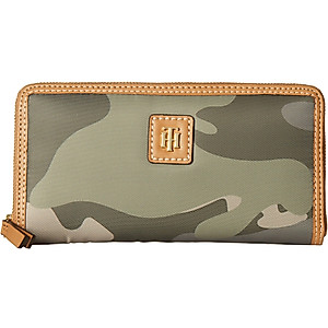 Tommy Hilfiger Women's Julia Large Nylon Zip Wallet, Green