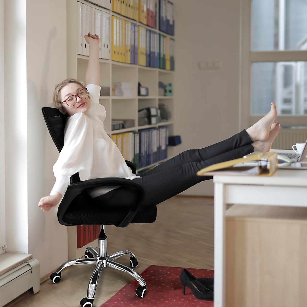 Andromeda Inc Office Chair, Ergonomic Swivel Desk, Adjustable to the Column and Lumbar Support, Breathable Mesh Material.