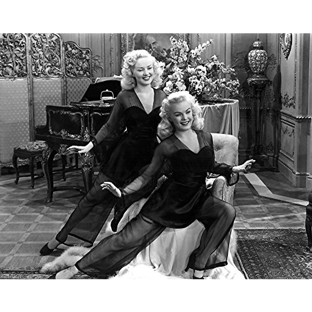 The Dolly Sisters Betty Grable June Haver 1945 Tm & Copyright (C) 20Th Century Fox Film Corp All Rights Reserved Photo Print (28 x 22)