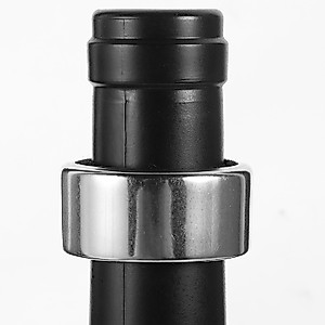 4 pcs Stainless Steel Red Wine Bottle Collar Leak- Proof Anti- Overflow Ring Wine Drip Catcher for Home Bar Restaurant Outdoor Parties (without Stripe)
