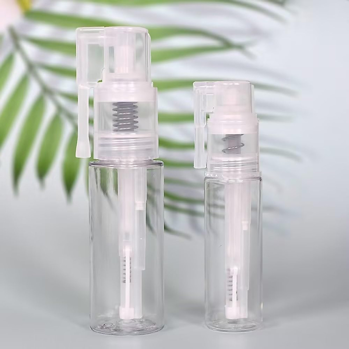 2 Pcs 35ml Portable Clear Plastic Powder Spray Bottle, Detachable Travel Spray Bottle Travel Sprayer Hairdressing Spray Bottle, Cosmetics Bottle Refillable Barber Powder Spray Bottle for Salon, Home