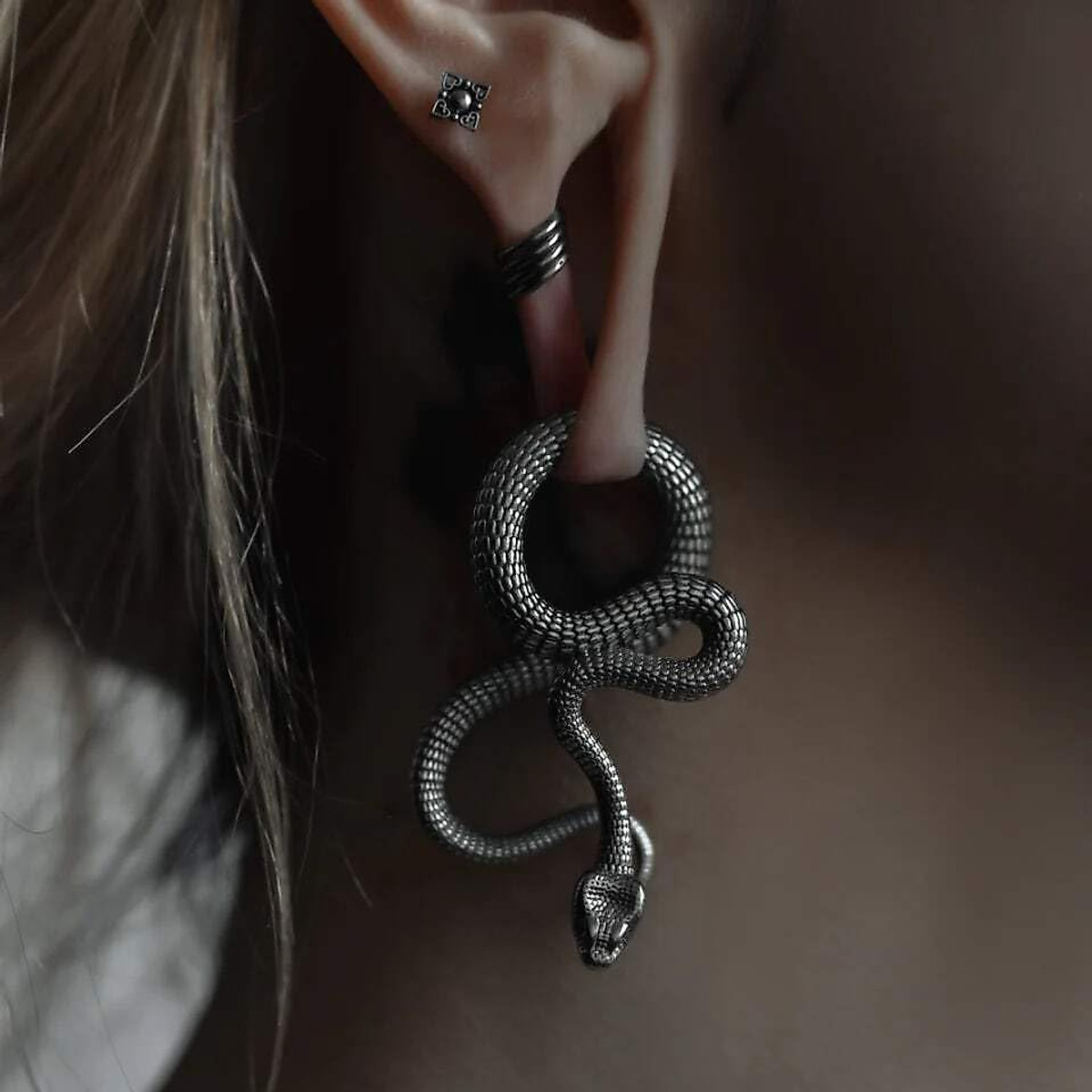 Atomhole Hypoallergenic 316 Stainless Steel Snake Dangle Ear Weights For Stretched Ears Gauges 2g Ear Plugs Body Piercing Tunnels Body Jewelry 2PCS (Black)