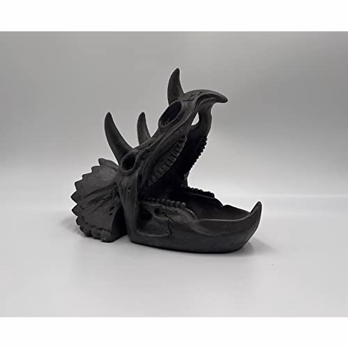 Happy Long Ears Resin Dinosaur Skull Model Decoration - Simulated Triceratops Skeleton Home Office Decor. Key, Phone Holder …