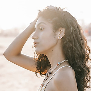 Daisy Flower Stud Earrings.Cute Chrysanthemum Dangle Earring Little Sun Flower Drop Earring for Women Jewelry (Stud)