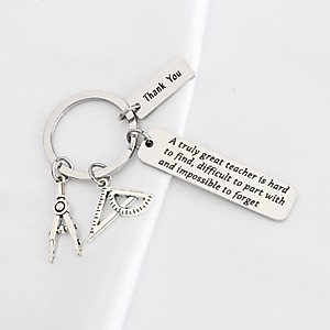 FUSTMW Math Teacher Gifts Keychain Thank You Gifts for Math Teacher Appreciation Gifts Mathematics Jewelry Gifts A Truly Great Teacher Is Hard to Find (silver)