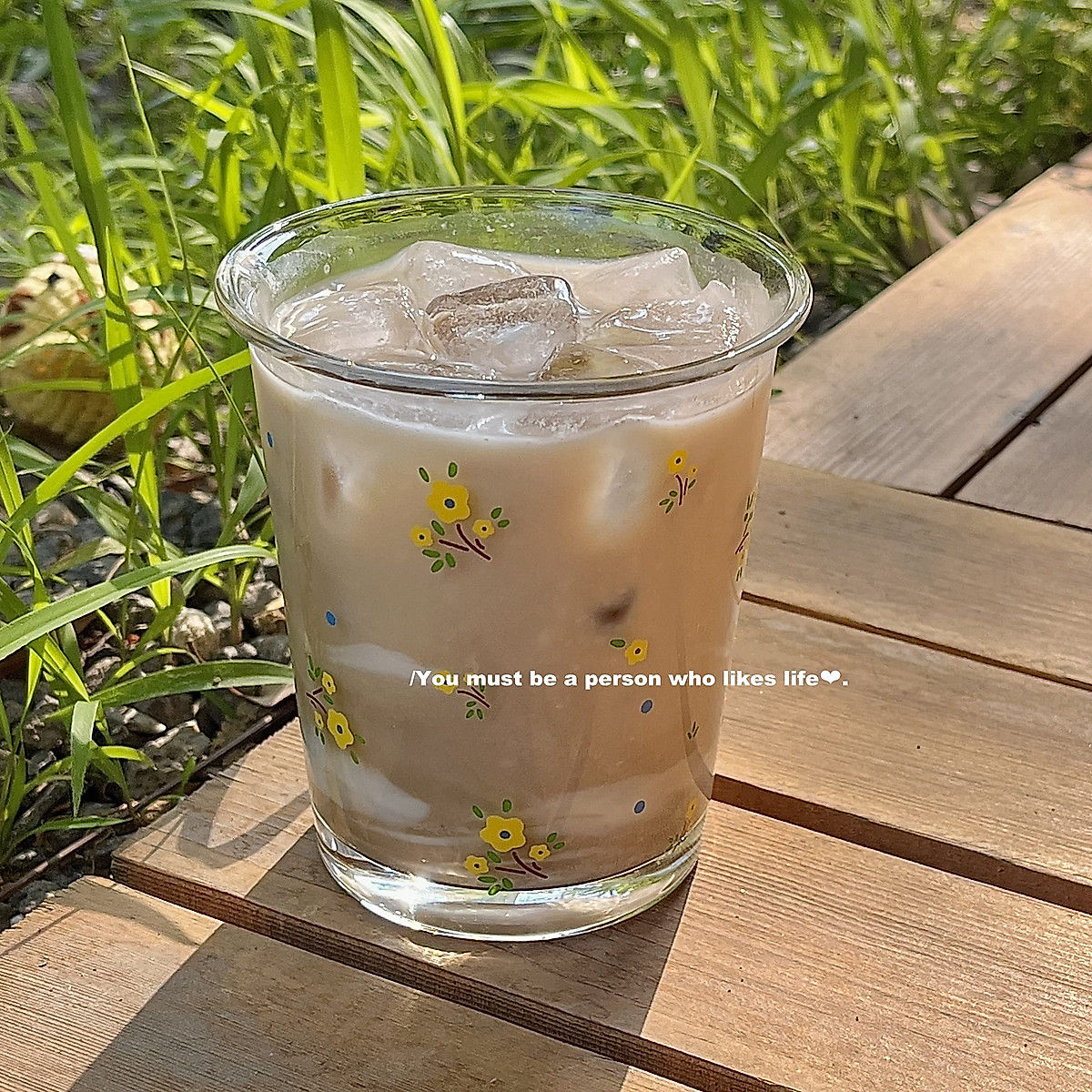 yaocoral Set of 2 12 OZ French Glassware Floral Drinking Glasses,Stackable Flower Glass Cup for Juice,Coffee,Iced Tea,Milk,Dessert,Mixed Drinks,Floral Drinkware Set(white yellow)