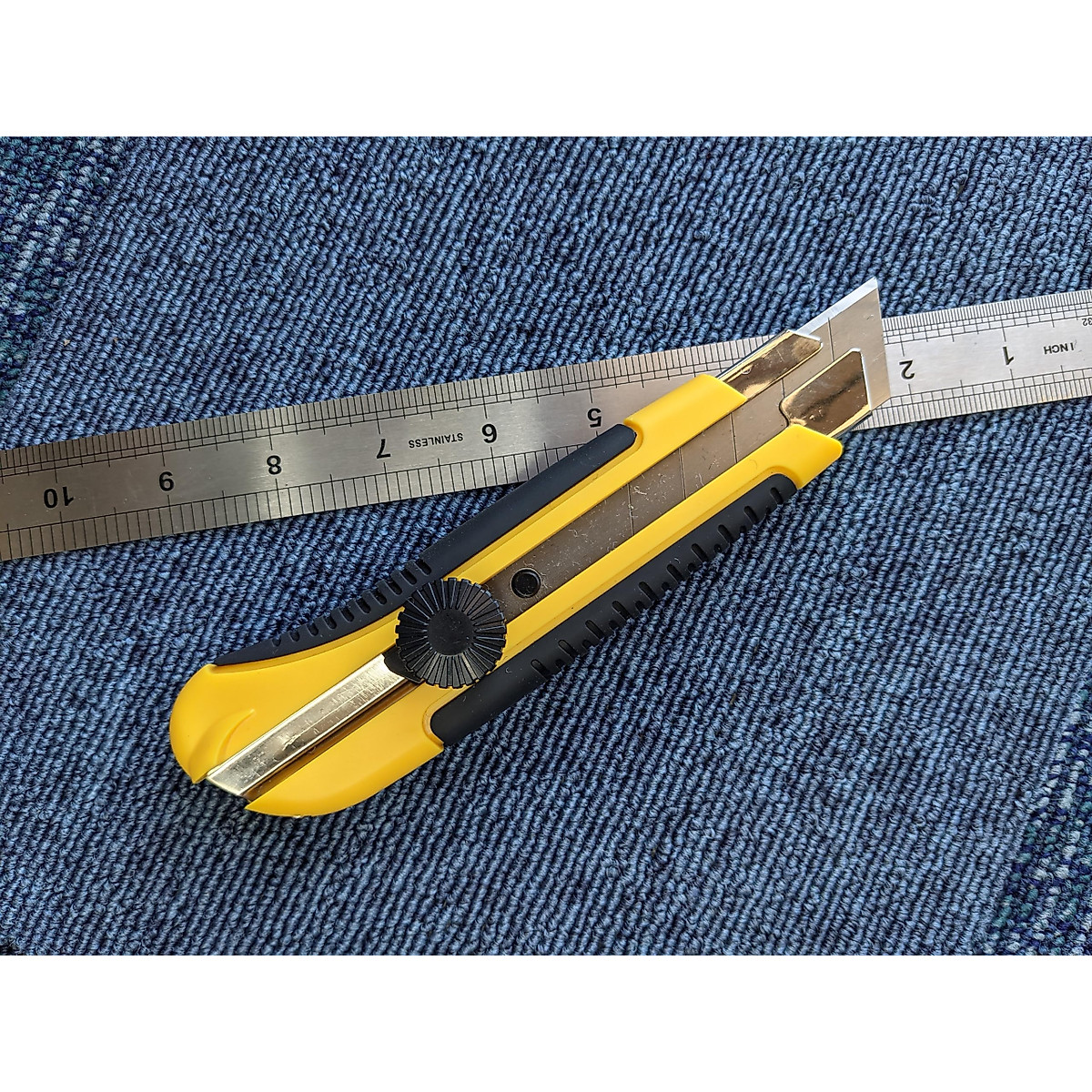 FeiLyKi 25mm 3-Pack Box Cutter Construction knife Heavy Duty Utility Knife Exacto knife,Retractable 10 SK5 Snap Off Blades-2063