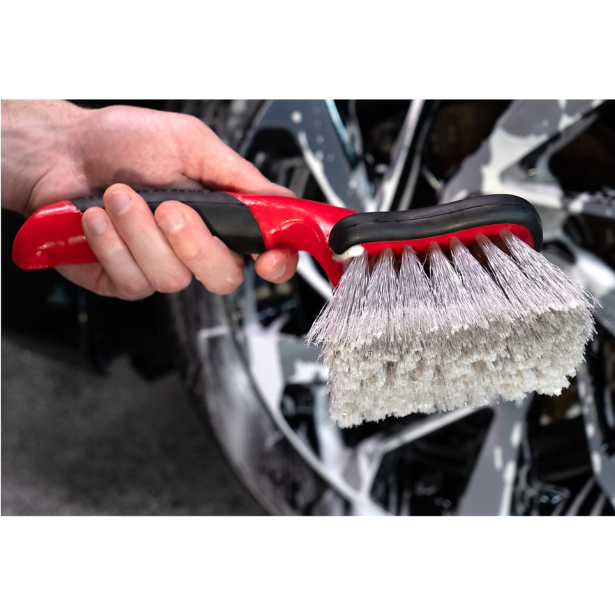 Mothers Car Wash Brush, Wheel and Fender Brush, Short Handle Tire Cleaner for Car Detailing, 12 Inch, Red/Black