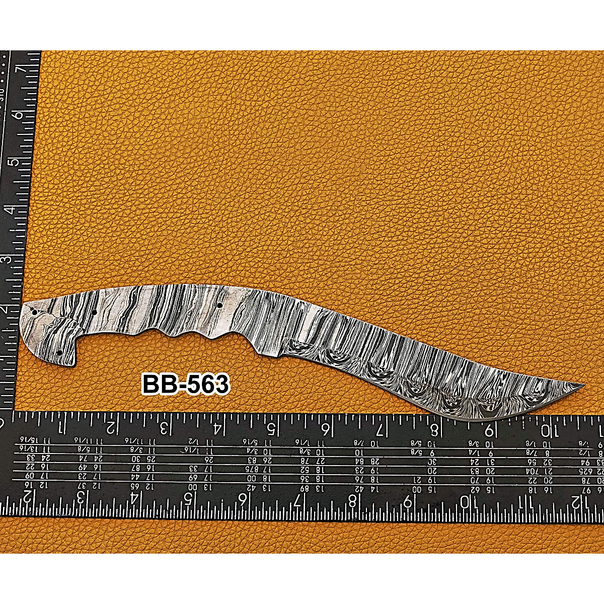 11 inches Long Dao Blade Hunting Knife, Hand Forged Ladder Pattern Damascus Steel Blade, 5" Finger Serration Scale Space with 4 Pin Hole, 6" Trailing Point Dao Blade with 5.5" Cutting Edge