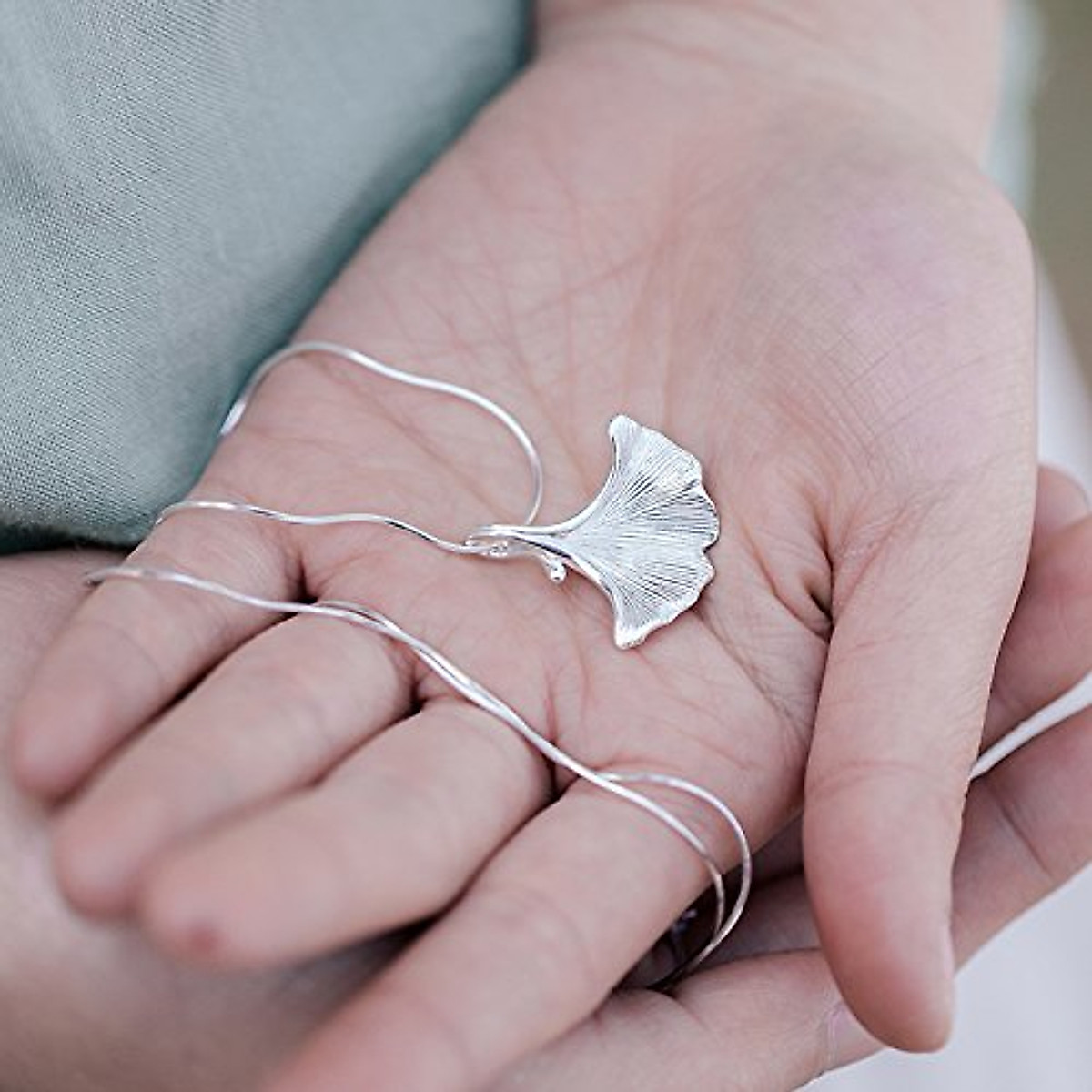 Helen de Lete 3D Ginkgo Leaf Sterling Silver Choker Necklace-silver