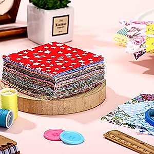 300 Pieces 4 x 4 Inches Cotton Fabric Bundle Precut Patchwork Fabrics Fat Squares Fabric Scraps Cotton Quilting Printed Floral Fabric Patchwork for DIY Craft Sewing Clothing