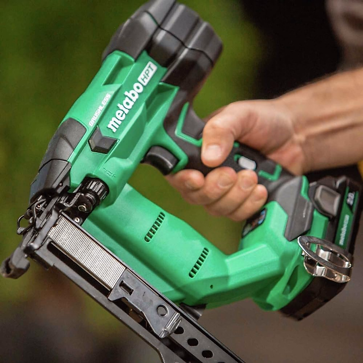 Metabo HPT 18V MultiVolt™ Cordless Stapler | Tool Only - No Battery | 1/4-Inch 18-Ga Narrow Crown | Accepts 1/2-Inch up to 1-1/2-Inch 18-Ga 1/4-Inch Staples | N1804DAQ4