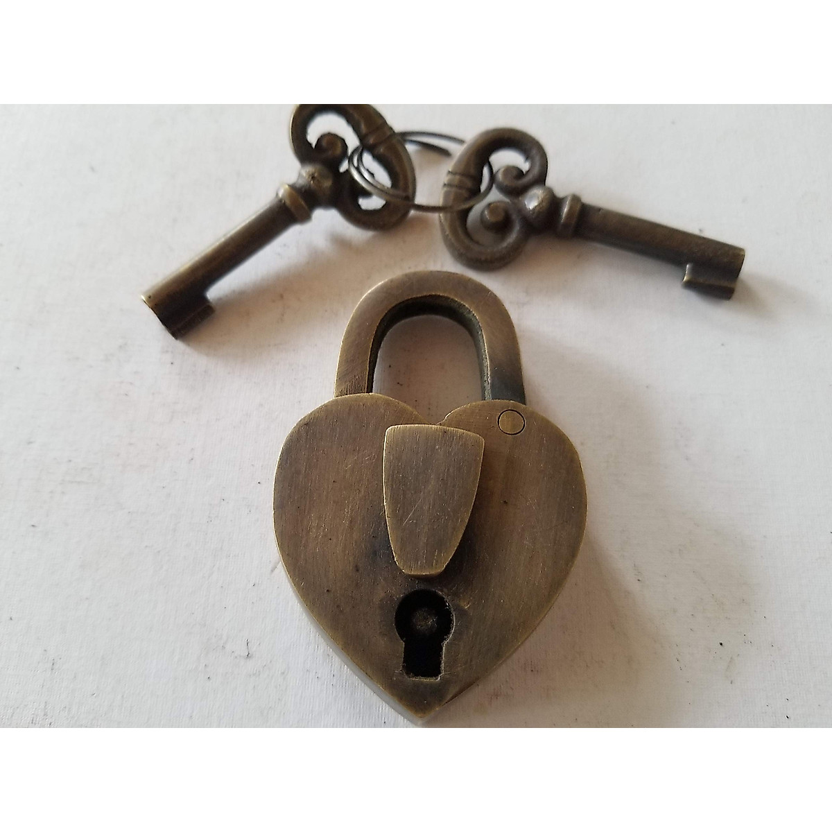 VTG. Small Love Valentines Paris Heart Lock w 2 Skeleton Keys Brass 2 5/8" #L8