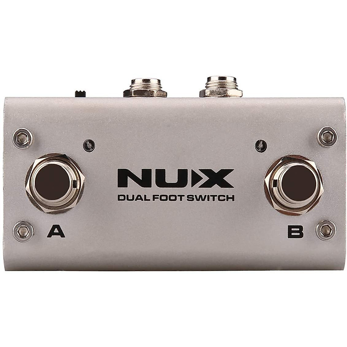 NUX Loop Core Deluxe Pedal Bundle with 2 Patch Cables, 2 Instrument Cables, 9V Power Supply and Daisy Chain