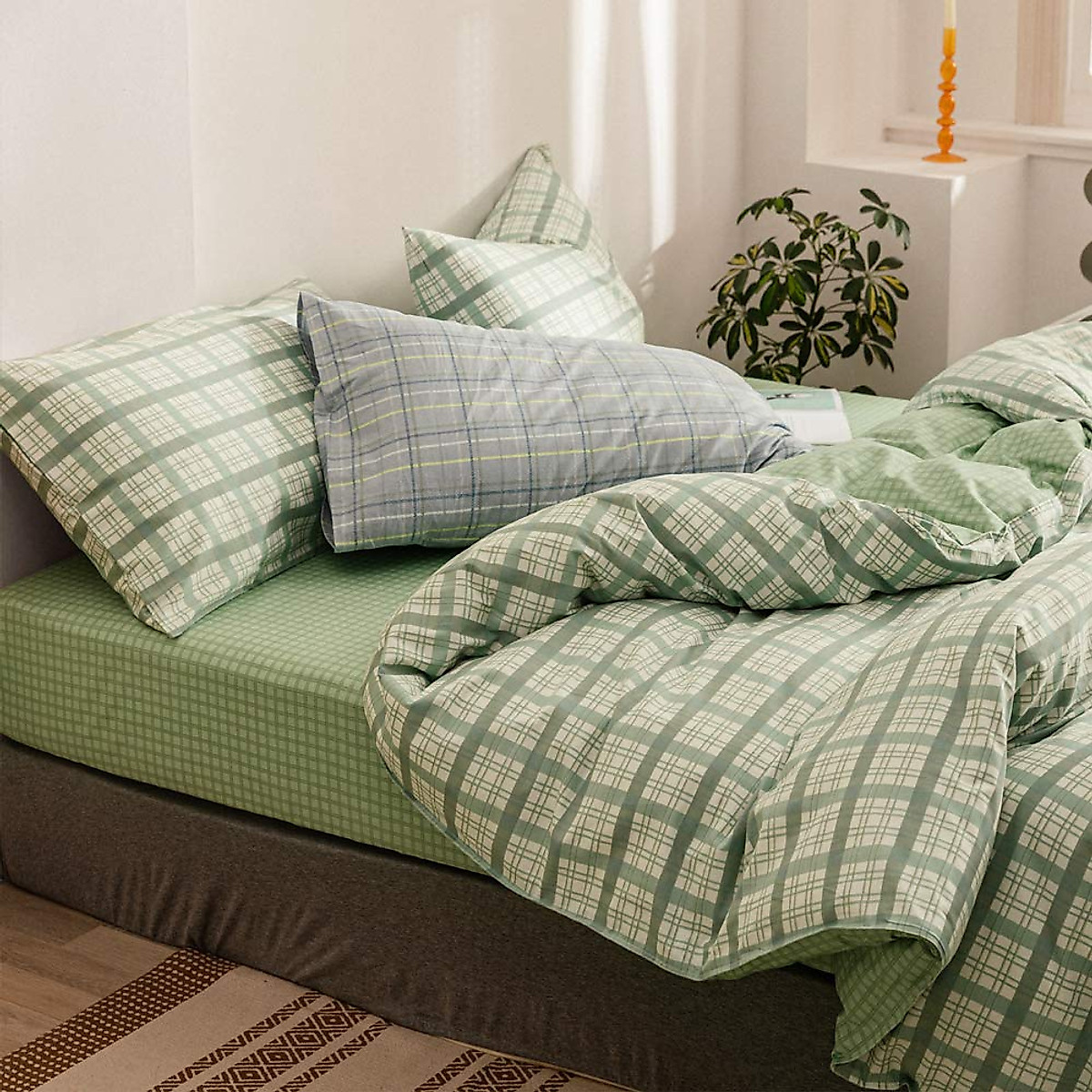 LifeTB 4 PCS Reversible Green Plaid Duvet Cover Set 【1 Queen Duvet Cover + 2 Standard Pillowcases + 1 Queen Fitted Sheet】