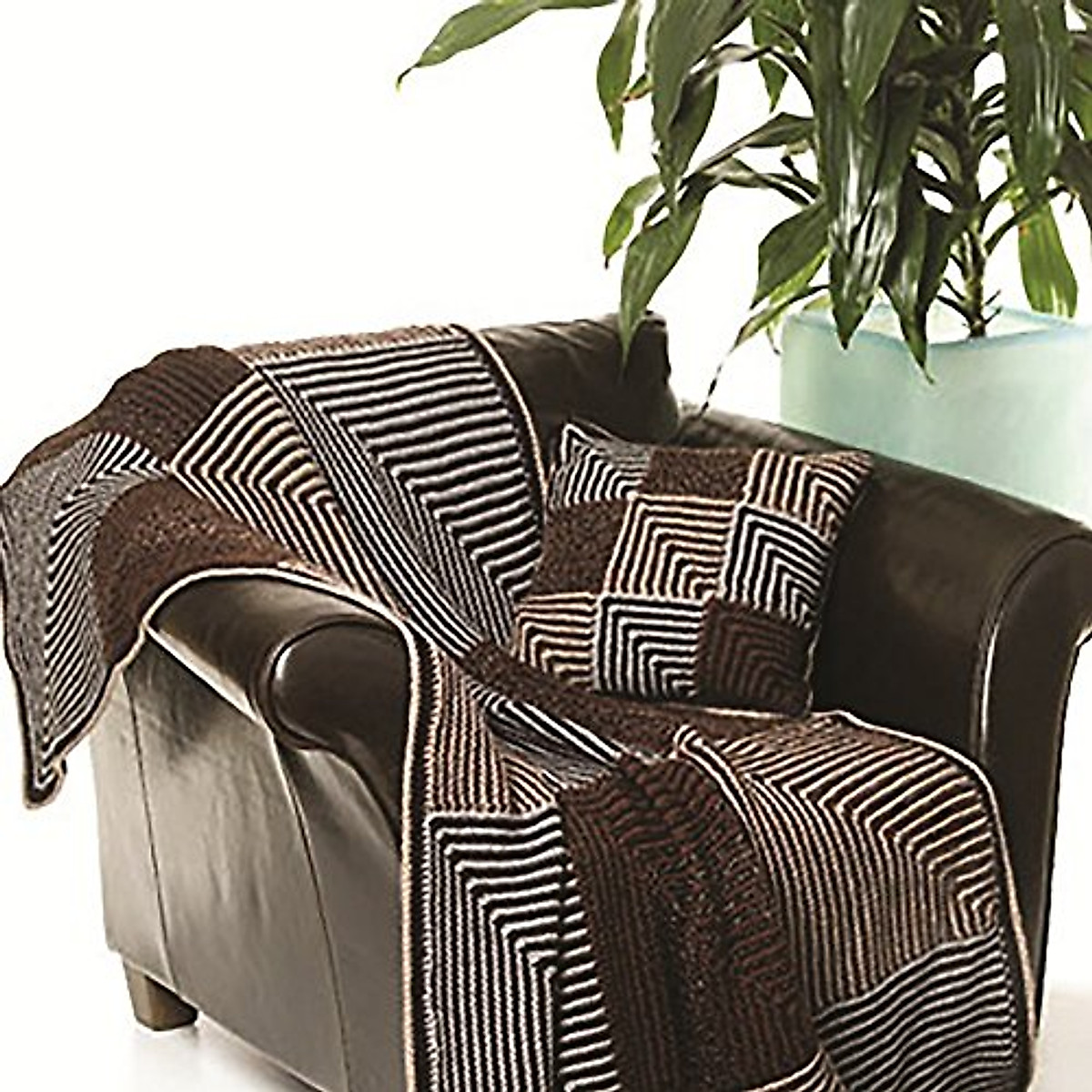 Caron Simply Soft Solids Yarn, 6oz, Gauge 4 Medium, 100% Acrylic, Chocolate - Machine Wash & Dry (H970039750)