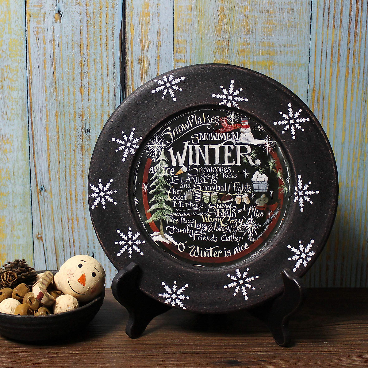 CVHOMEDECO. Winter Decorative Plate Primitives Distressed Round Christmas Display Wooden Plate Home Décor Art, 9-3/4 Inch