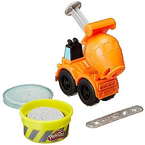 Play-Doh Wheels Mini Cement Truck Toy with 1 Can of Non-Toxic Cement Colored Buildin' Compound