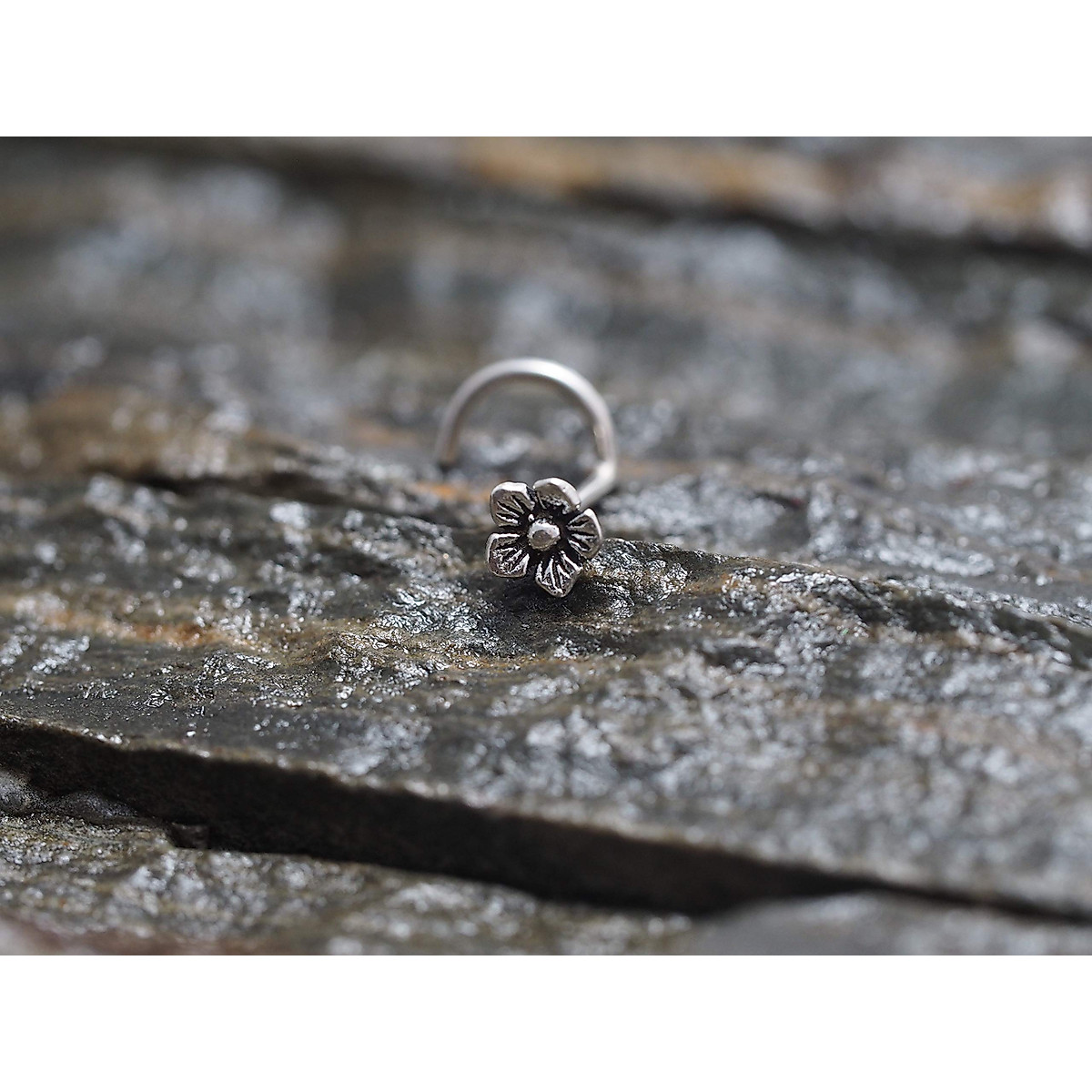 18,20 gauge Cherry Blossom Flower Nose Stud,Flower Nose Stud sterling silver/nose screw, Body Piercing Jewelry, Silver Nose ring (18g L Bend)