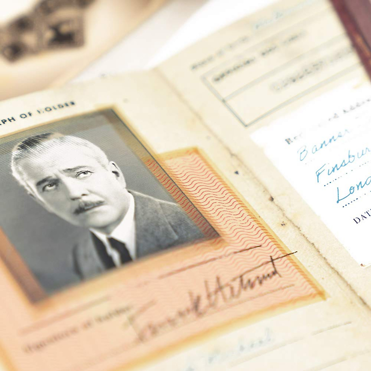 Escape from The Starline Express - Escape Room Game - Multiplayer Brain-Teasing Game / Escape The Room Game by Professor Puzzle.