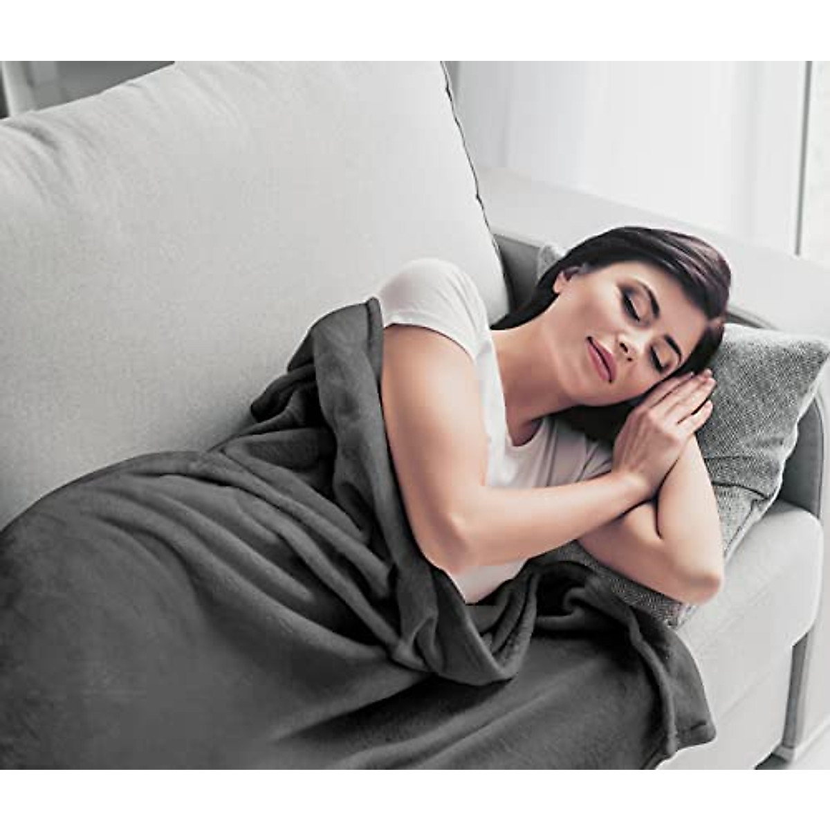 Utopia Bedding Fleece Blanket Twin Size Grey 300GSM Luxury Bed Blanket Anti-Static Fuzzy Soft Blanket Microfiber (90x66 Inches)