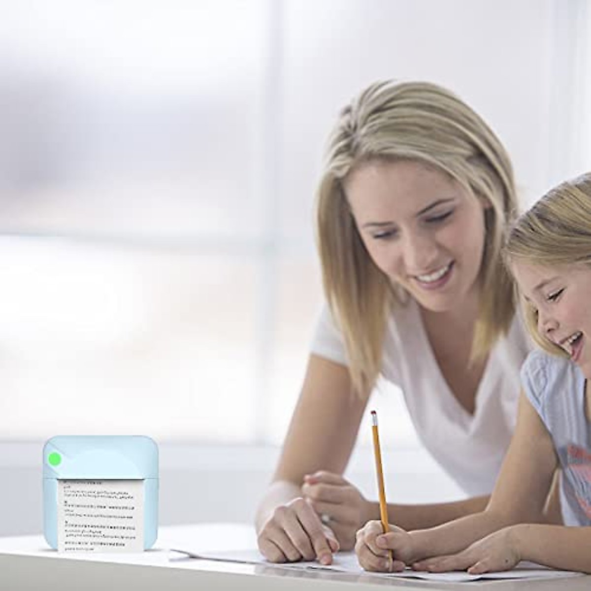 Mini Pocket Photo Printer—Portable Thermal Printe-r Bluetooth Label Memo Receipt Instant Sticker Printe-r Small Smartphone Printe-r for iOS & Android