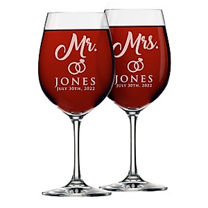 The Wedding Party Store, Mr and Mrs Wine Glasses - Personalized Engraved Wedding for Couples - Custom Monogrammed - Set of 2