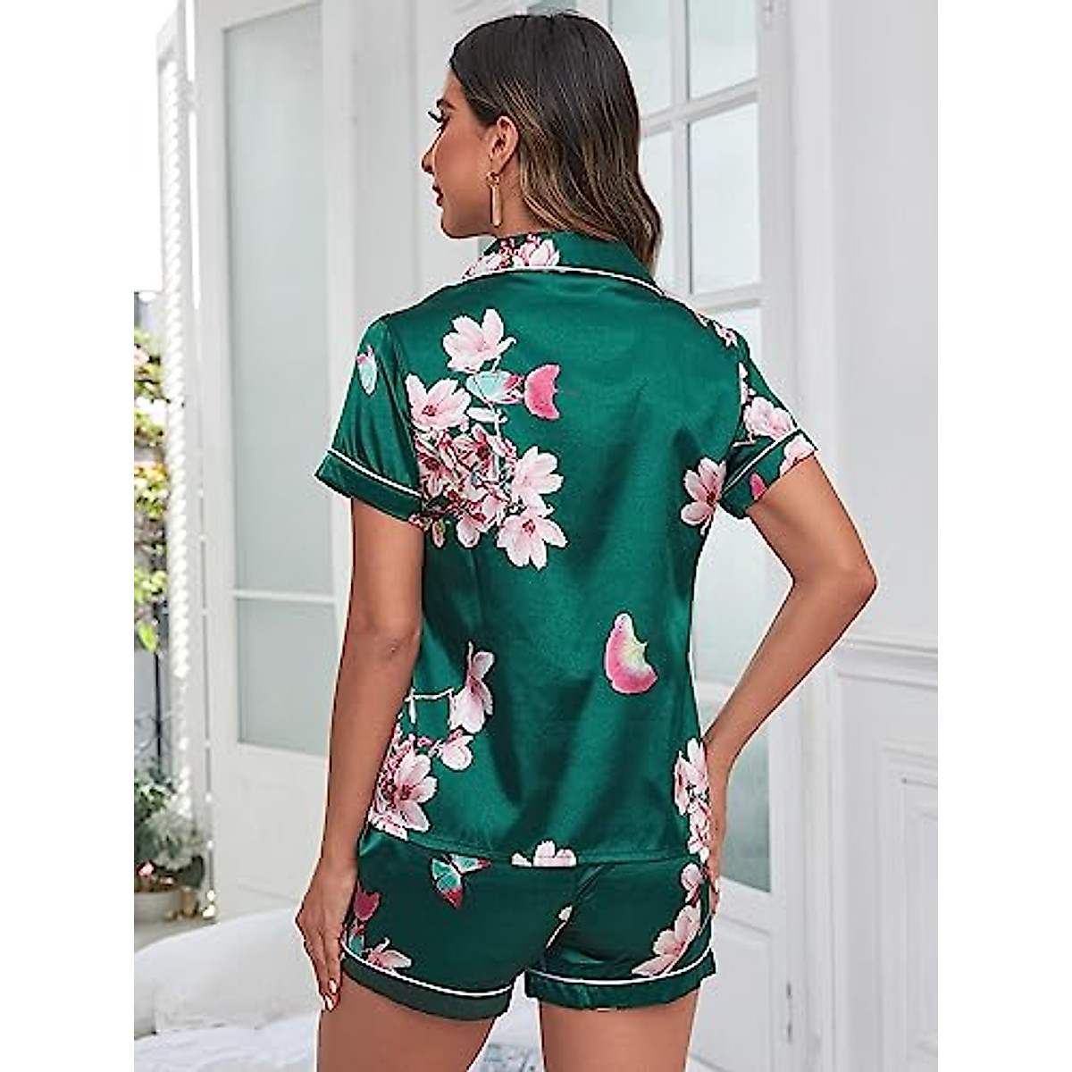WDIRARA Women's Sleepwear 2 Piece Satin Floral Print Short Sleeve Shirt and Shorts Silk Pajama Set Green XL
