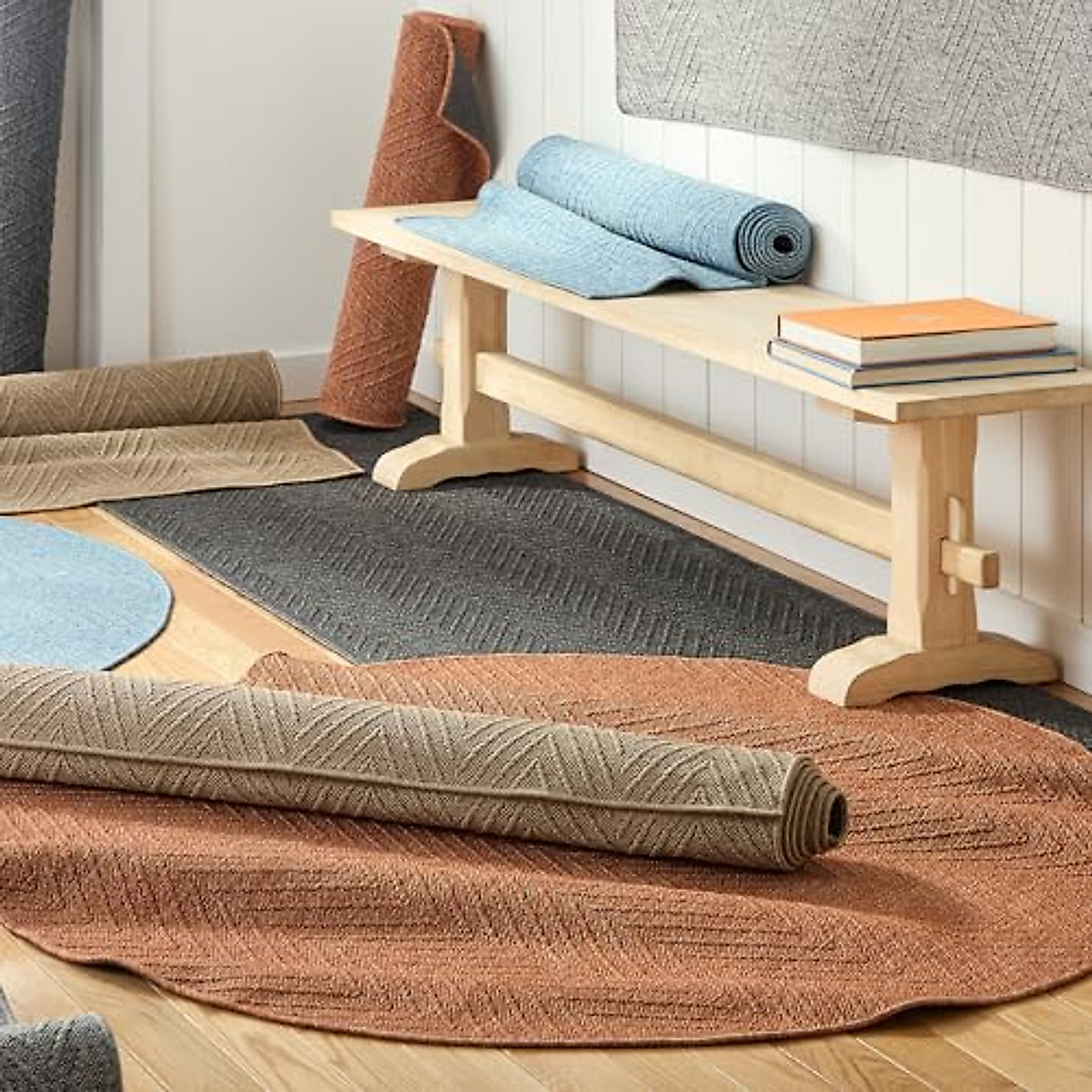 TOWN & COUNTRY BASICS Pax Herringbone Textured Solid Everwash® Washable Area Rug, Low Pile, Non-Slip Backing, Easy Clean Pet & Family Friendly Rug, Brown, 8' Round