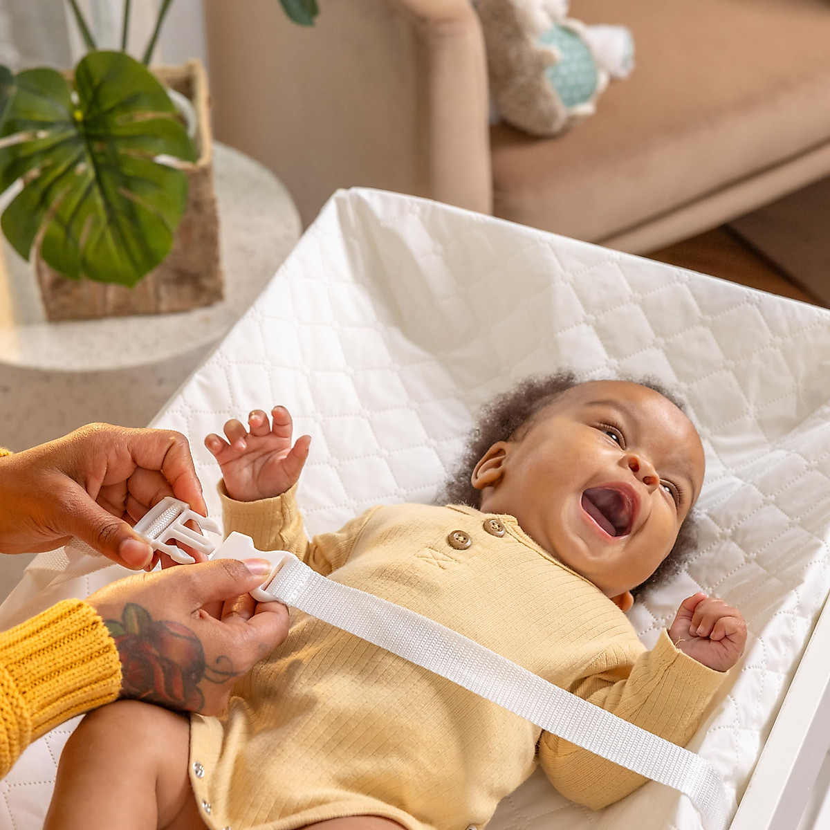 Summer by Ingenuity 4-Sided Changing Pad – Durable Quilted Changing Pad Made with Waterproof Material, Includes Infant Safety Belt with Quick-Release Buckle