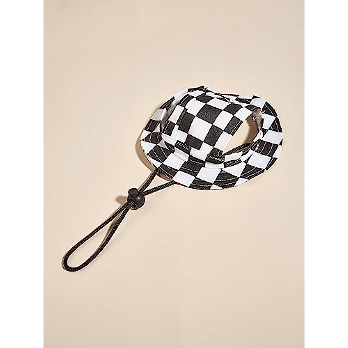 QWINEE Plaid Pattern Dog Hat with Ear Hole Round Brim Dog Puppy Cat Sun Hat Bucket Hat Outdoor Sun Protection Pet Caps for Small Medium Cats Dogs Kitten Black and White S