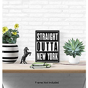 New York Poster - Gift for NY, NYC, Brooklyn Fan - Urban Graffiti Wall Art Decor, Home Decoration for Apartment, Office, Living Room, Bedroom, Bathroom - Contemporary Modern Street Art Picture Print