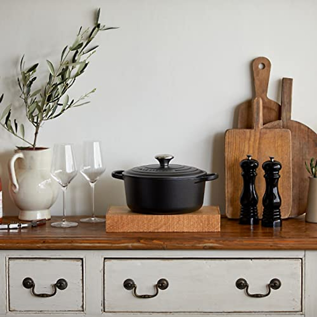 Le Creuset Signature Cast Iron Round Casserole, 26 cm - Satin Black