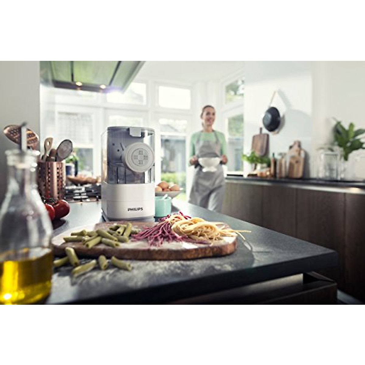 Philips Compact Pasta and Noodle Maker with 3 Interchangeable Pasta Shape Plates - White - HR2370/05