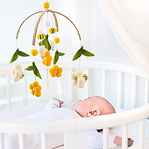 Baby Mobile for Crib Crib Nursery Mobile for Boys Girls Boho Bee Flower Nursery Decor Soothe Toy Baby Shower Set for Infant Bedroom Hanging Decoration Toy(Bee)