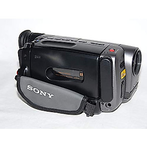 Sony CCD-TRV12 Handycam 8mm 26x Zoom Analog Camcorder 2.5" Color LCD 0.6 Lux