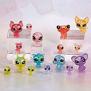 Littlest Pet Shop Blooming Bouquet, 16 Pets, Part of The LPS Petal Party Collection