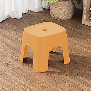 Plastic Step Stool, Small Portable Step Stool, Thickened Single Foot Stool with Non Slip Pads, Multifunctional Seat Stool Sturdy and Lightweight Ideal for Living Room Bathroom Kitchen (Yellow)