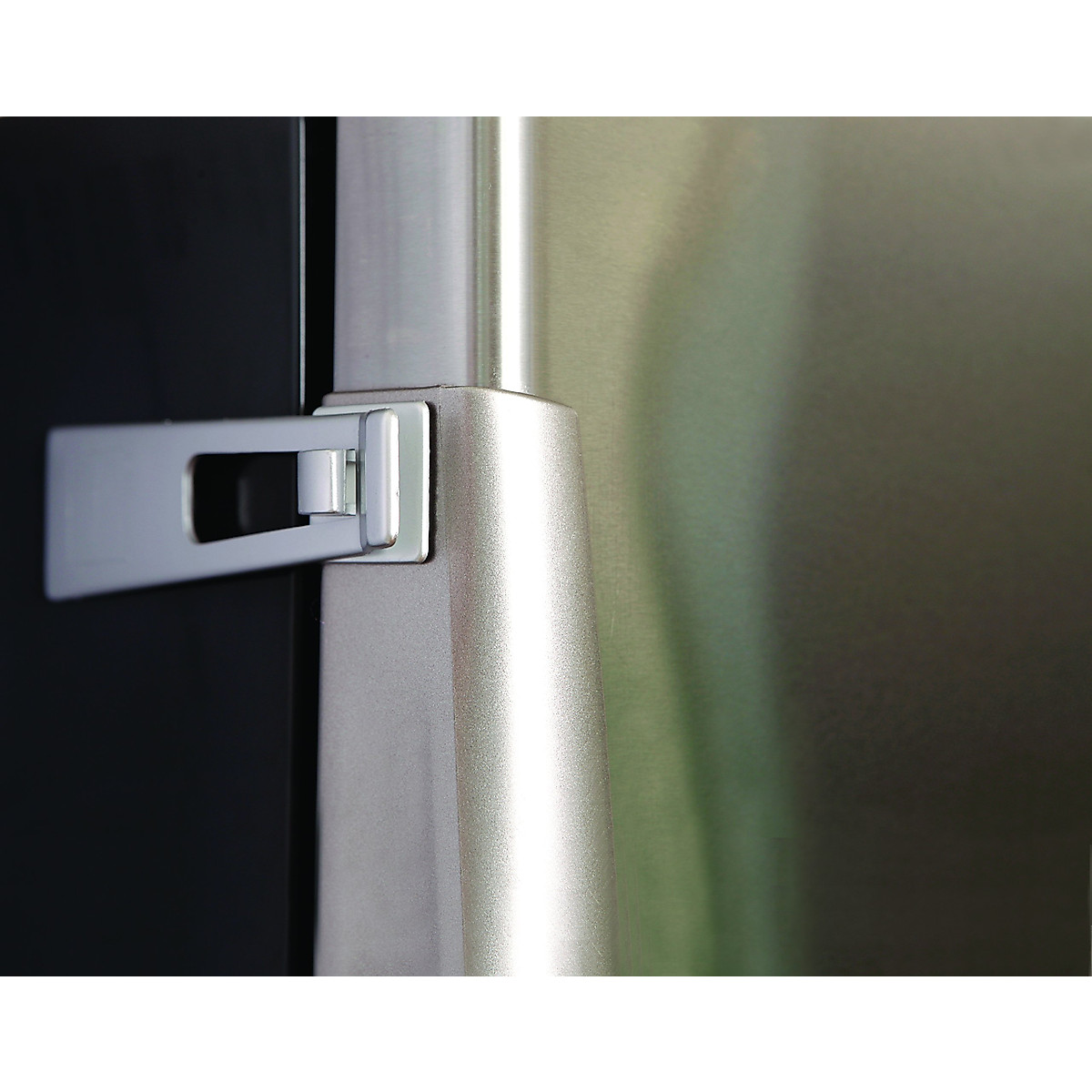 Dreambaby Refrigerator Latch, Silver, 2 Pack