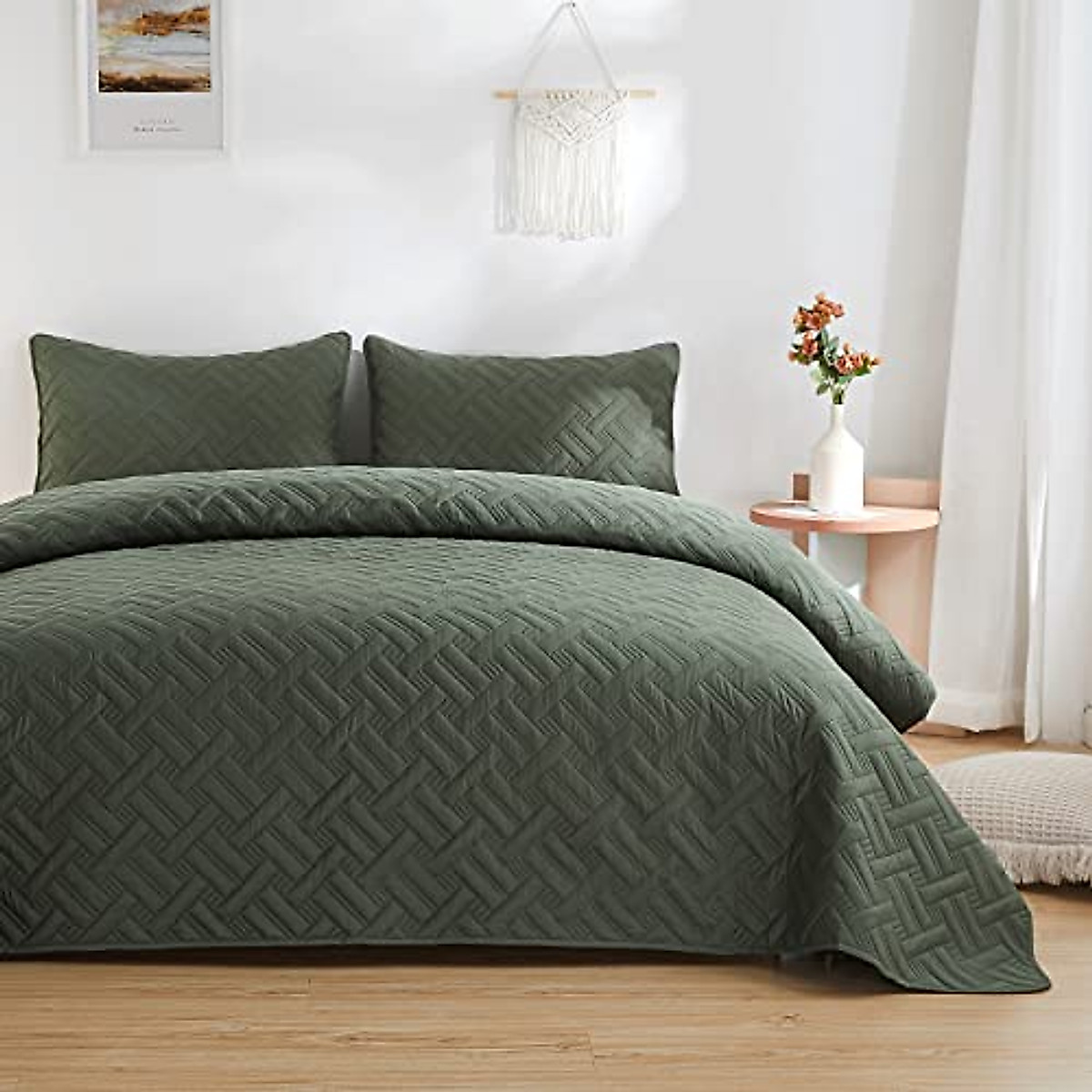 beeweed Quilt Set King Size 3 Pieces, Lightweight Microfiber Basket Pattern Bedspreads for All Season, Olive Green Soft Summer Coverlet Set with Ultrasonic Quilting Technology (1 Quilt,2 Pillow Shams)