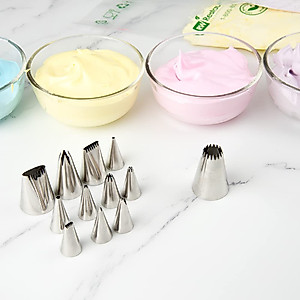 Restaurantware Pastry Tek Piping Tip 1 Round Round Tip For Icing - #10 Corrosion-Resistant Stainless Steel Icing Tip Dishwasher-Safe Decorate Cupcakes Cakes or Cookies