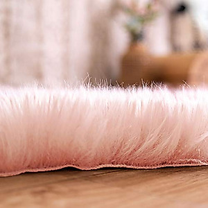 STAOLENE Ultra Soft Faux Fur Sheepskin Pink Bedside Rug Area Rug Indoor Fluffy Shag Washable Rug for Bedroom Floor Sofa Living Room