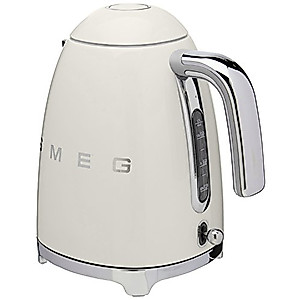 Smeg 1.7-Liter Kettle-Cream